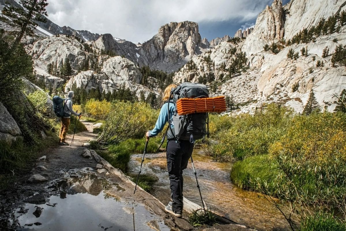 Beginner’s Guide to Backpacking – Start Smart in 2025